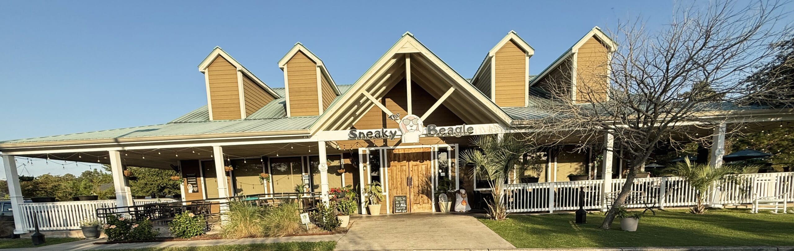 THE SNEAKY BEAGLE BREWPUB - MYRTLE BEACH, SC - beerblogIN