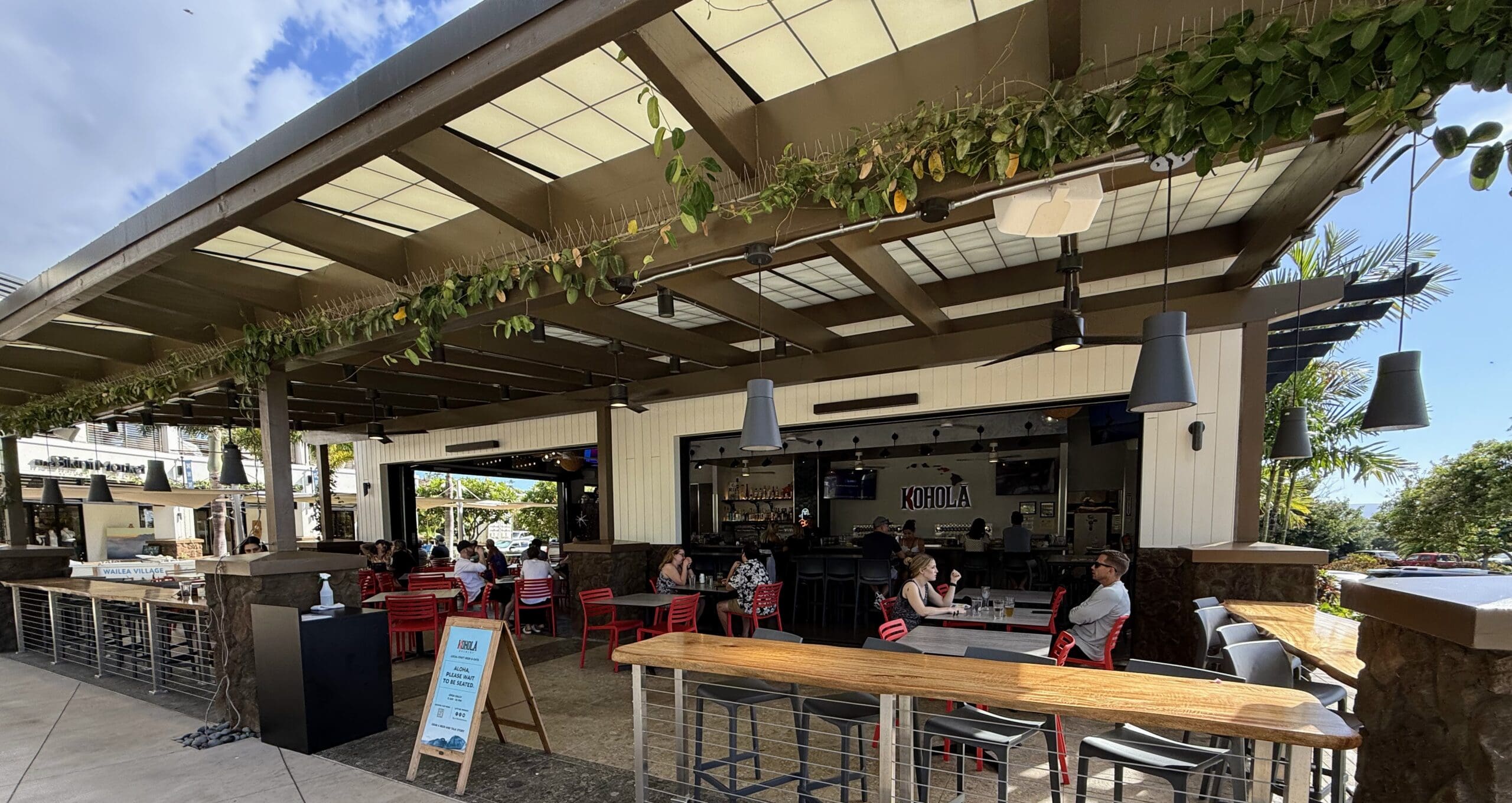 KOHOLA BREWING - WAILEA, HI - beerblogIN